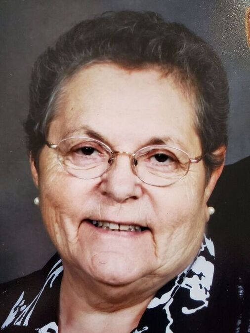 Beatrice "Bea" Smith Obituary - Sudbury, ON | Lougheed Funeral Home